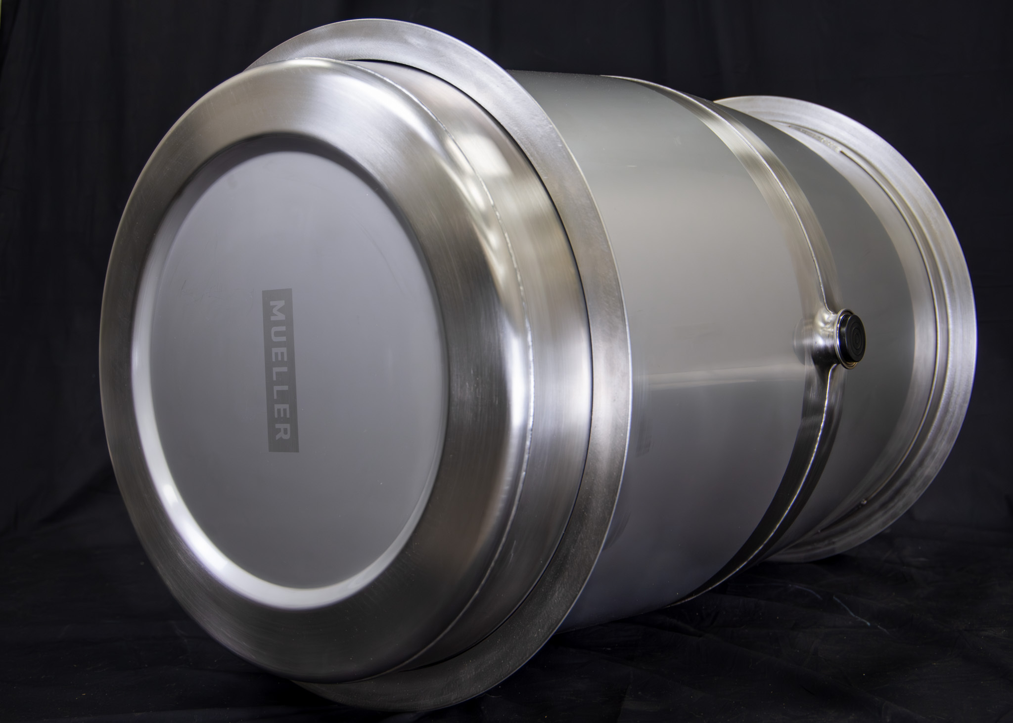 Your Wine Barrel Costs: Oak vs Stainless Steel | Paul Mueller Company